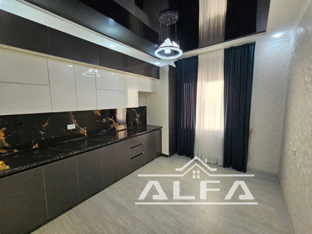 3 xonali 95m² 7-qavat sotiladi.