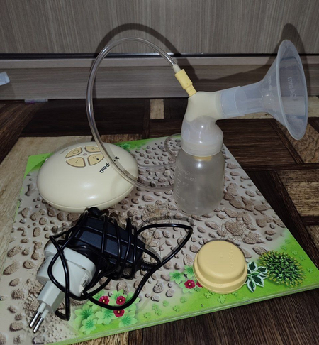 Молокоотсос электрический Medela