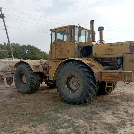 K700 Traktor 12 porshin