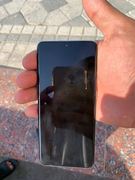Srochna Samsung s20 5g 128.12 sotiladi