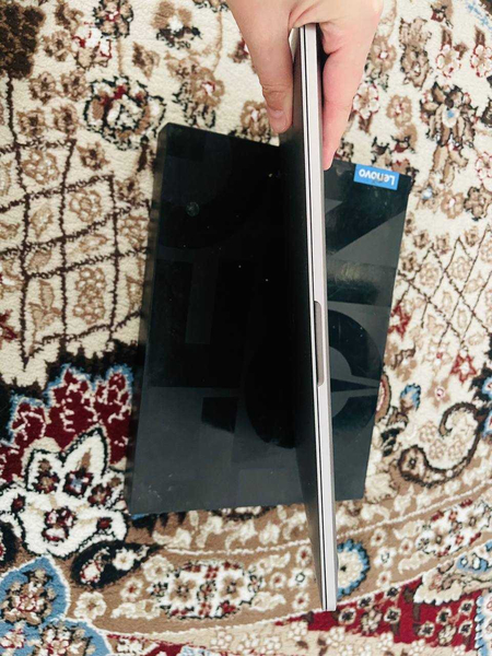 Macbook pro 15 inch 2016 16/256 GB SROCHNA