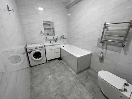 Baku Residence с кадастром 2/7/10 60м2 коробка возле узбум!!;