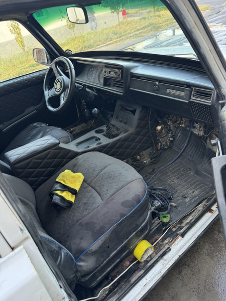 Vaz 2107 sotiladi