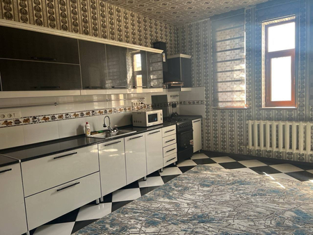 Коттедж узок муддатга ижорага берилади