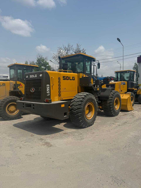 SDLG LG933L 1.8 куб погрузчик высота выгрузки 2950 мм 2024 г.