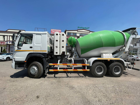 SINOTRUK Howo Миксер barchasi muddatli to'lov asosida xarid qiling