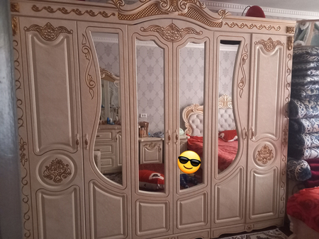 Spalni garnitur sotiladi