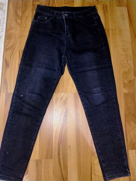 Продам женские джинсы