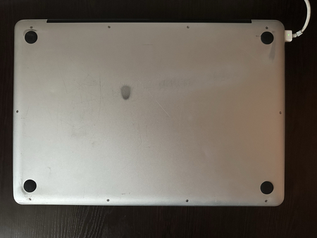 Продаю Macbook pro 15 mid 2009 8/256
