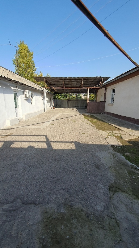 Продаётся дом 6 ком , участок 12соток