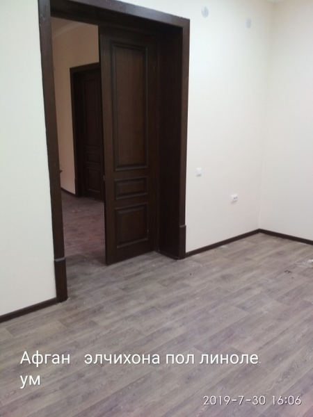 Настилка линолеума и пайка швов