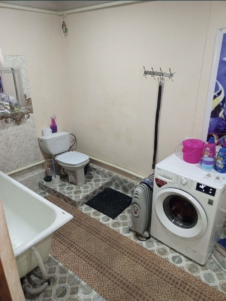 Hovli sotladi uy 5 sotix