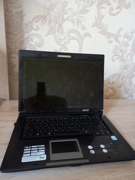 ASUS notebook продам