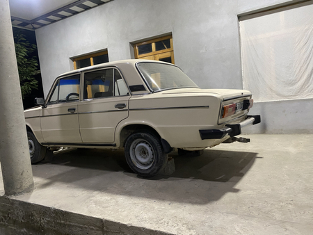 Жигули срочна сотилади
