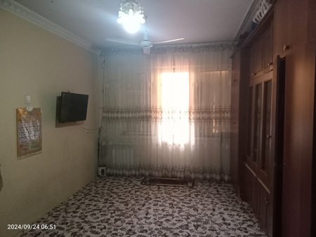 Margʻilon Zuhro 35-24 honadon 1-xonali 2-xona qilingan 14000$ kami bor