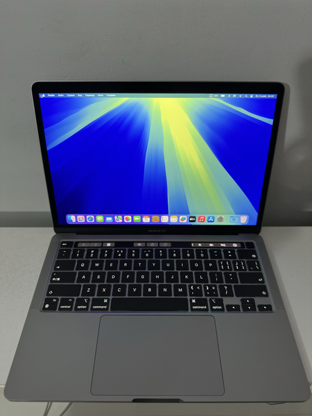 Macbook Pro M2/2022/8/256/