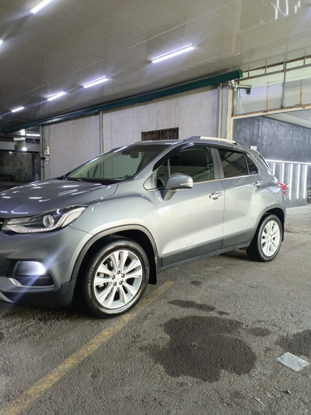 Tracker Premier 3 позиция