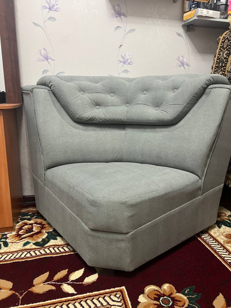 Диван современный