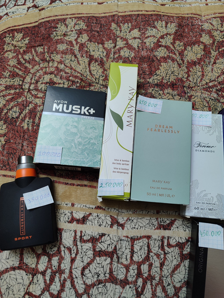 Продам парфюмь Mary Kay