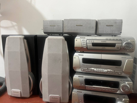 Technics muzikalniy sentr