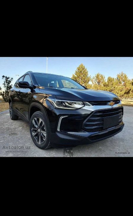 Tracker 4 qora  2024