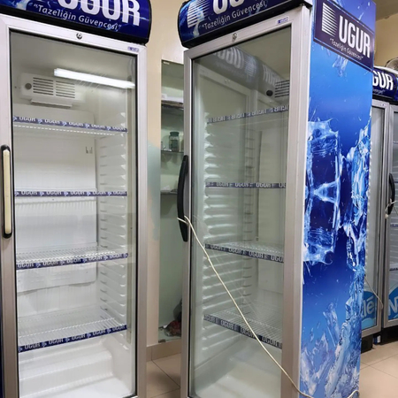 Продаю Ветрина холодильник