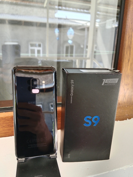 Samsung galaxy S9 Vietnam 1+1 galaxy A01 core