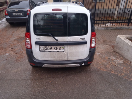 Продам автомобиль Лада Ларгус