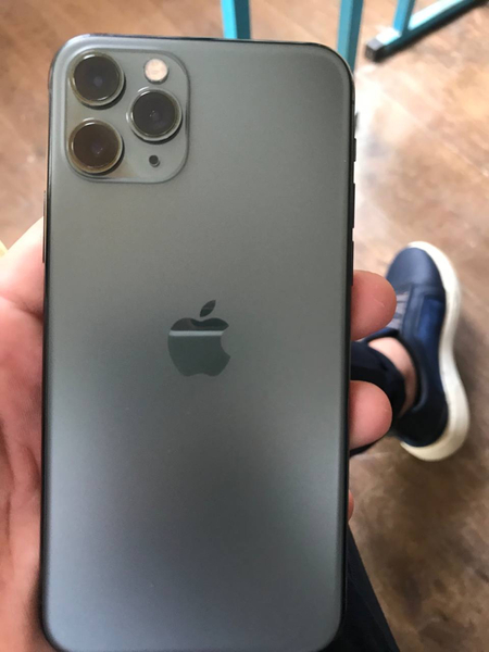 Iphone 11 pro LLA 64 GB