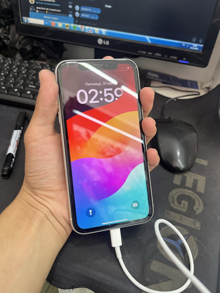 iphone 11 ochilmagan