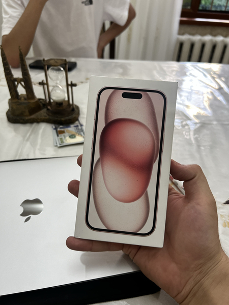 Iphone 15 /256 sim kartaligi pink rang yengi pachka xolatda sotiladi!!