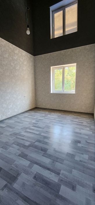 Алишеробод Продается квартира 3/1/3