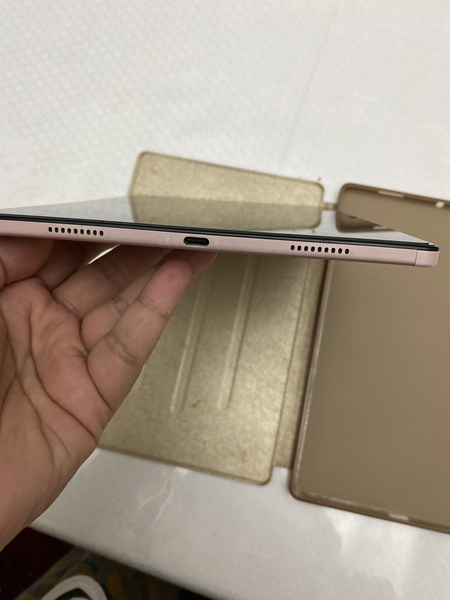 Samsung tab 8A с каробкой документами в идеальном состоянии