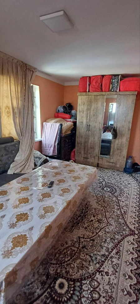 Uy sotiladi srochni 5 qavatli dom