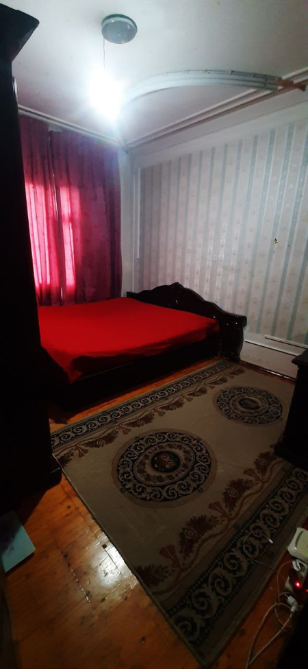 Продаётся 3 комнатная квартира на 3 этаже на Карасу 6.