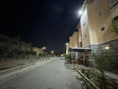 Срочно сотилади Янгихает KlA Авто салон оркаси 2/3/4  42 м²