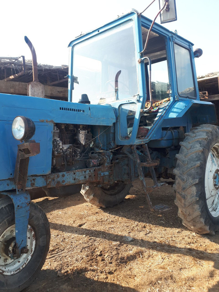 Traktor MTZ80 holati yaxshi