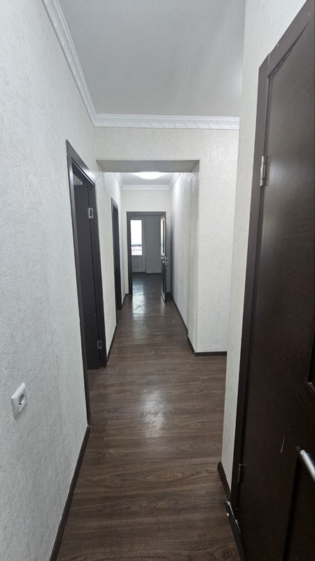 ~Сергели7А.Новостройка._3/7/7.Балкон: 1х3. ОР: Метро станция 4