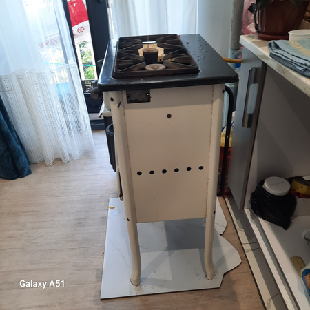 Газ плита сотилади