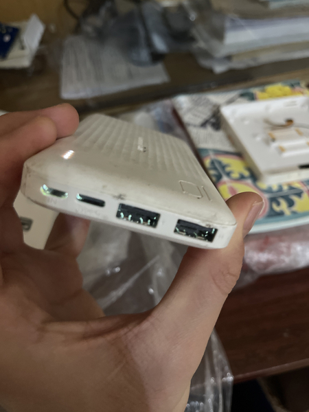 Power bank sotiladi