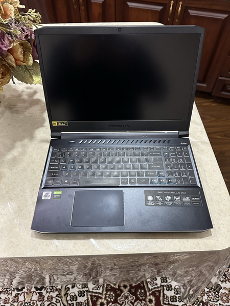 predator i7-10750H 32gb ddr4 1tb ssd gtx1650ti 4gb 15.6 fhd ips 144Hz