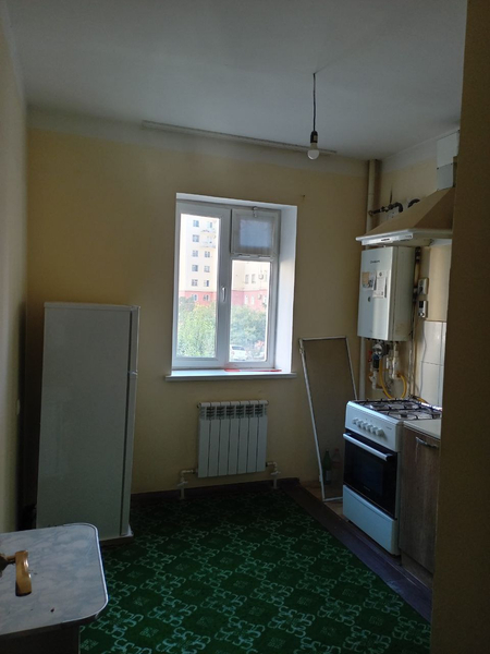 Srochno 3 xonali uy sotiladi