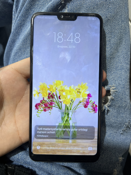 Mi 8 lite xotrasi 4/64gb xolati yaxwi