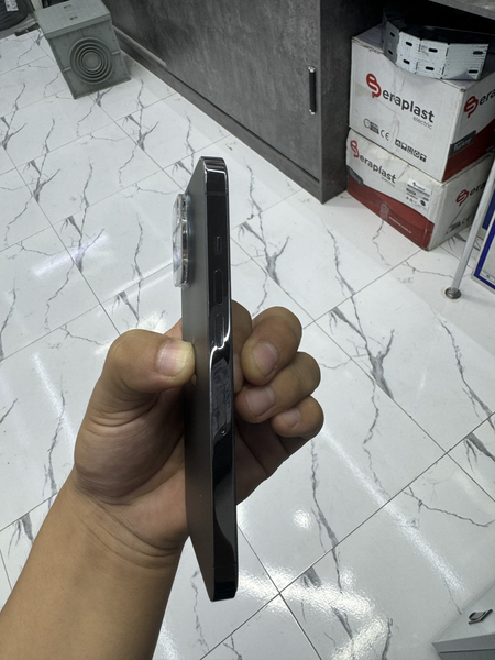 iPhone 13 pro Graphite