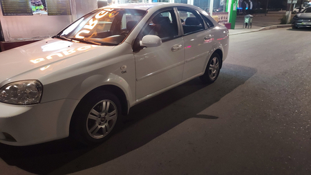 Продам лассети 1.8 л
