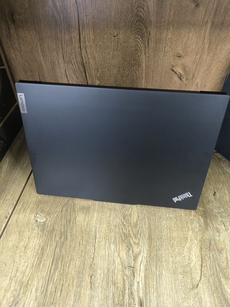 Lenovo thinkPad 15.6