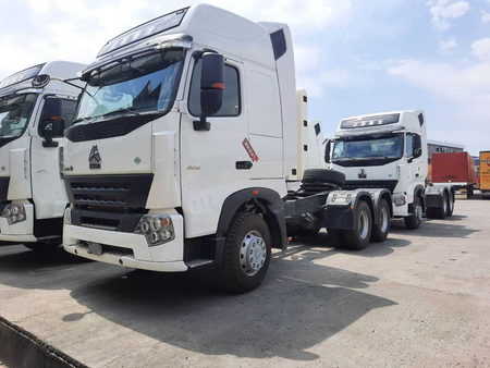 Howo-A7 6x4 CNG эгарли тягач Таййор