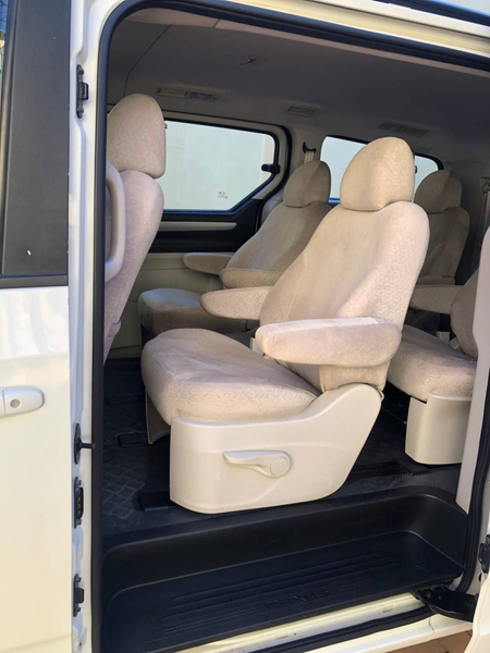 Miniven 8 kishilik SAIC MAXUS G10