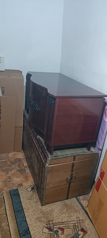 Sandiq sotiladi 100000