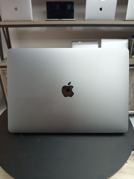 продается MacBook Pro